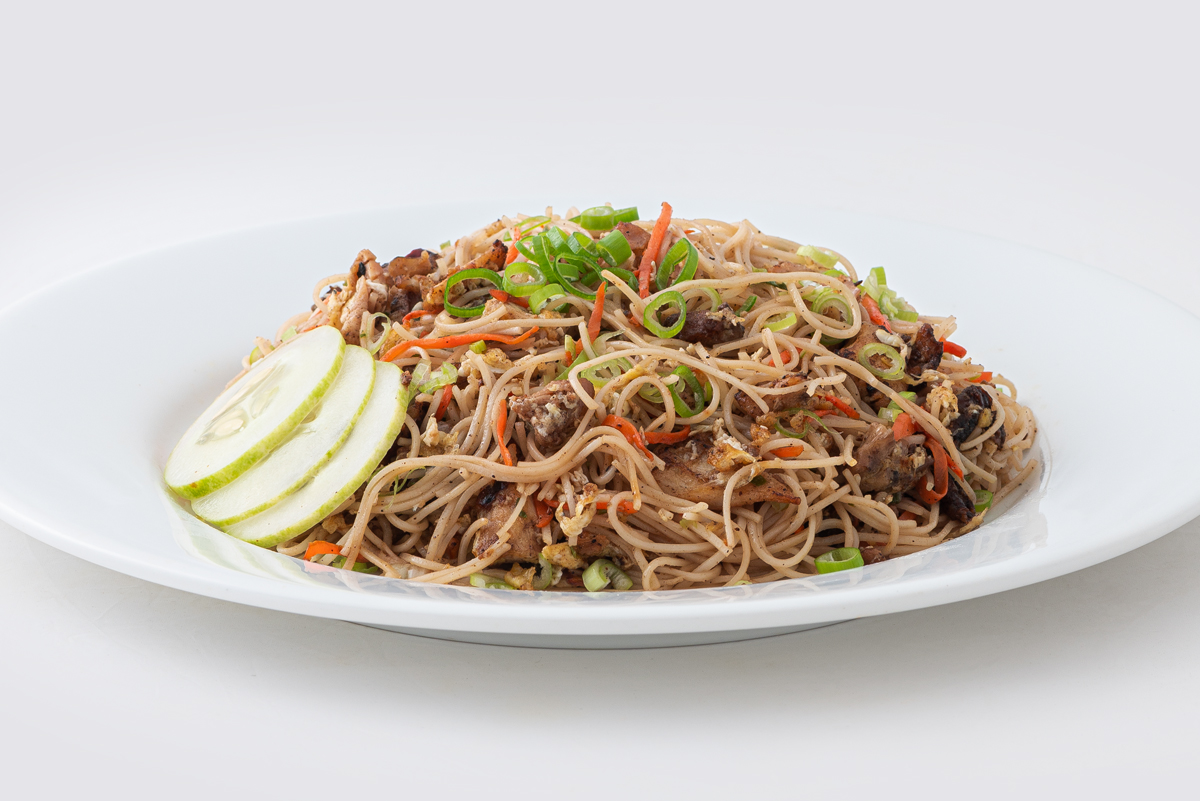 Roast chicken fried noodles